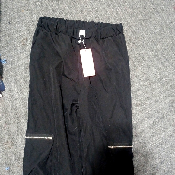 ROMWE | Pants & Jumpsuits | Sheinromwe Black Cargo Pants | Poshmark